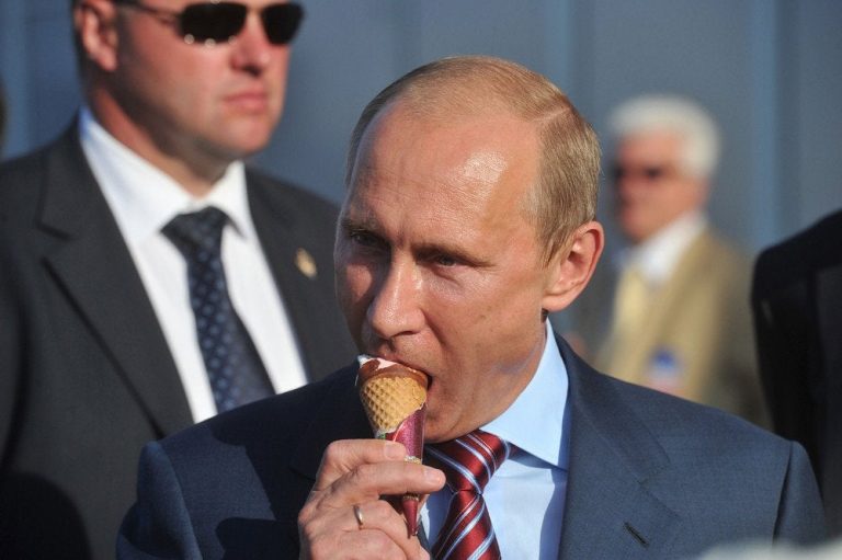 Vladimir Poutine Wiki, Taille, Âge, Femme, Famille, Biographie & Plus ...